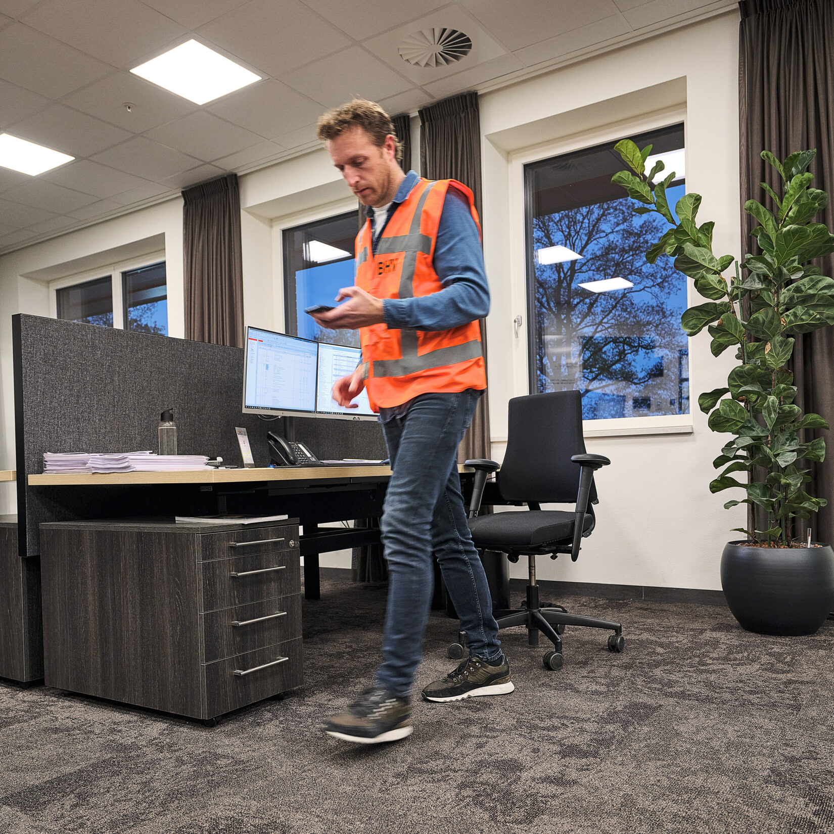 Hoe te handelen bij brand: stappen voor de BHV’er - BHV-Knop.nl